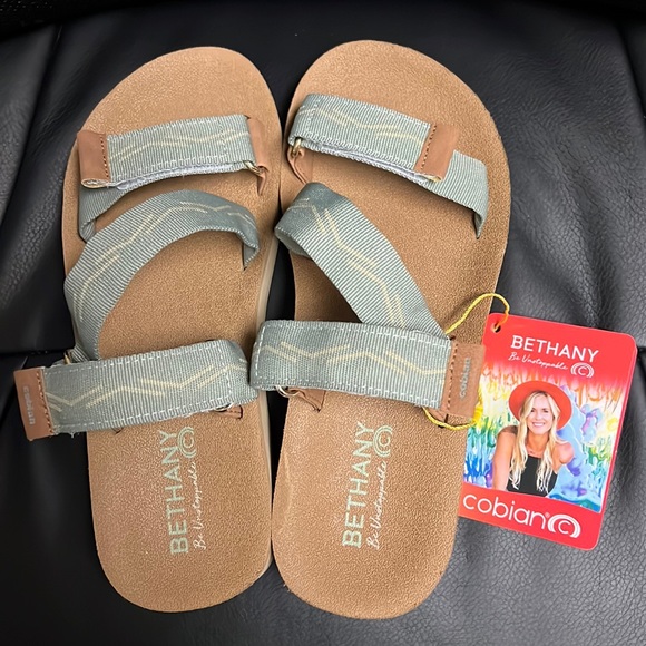 Bethany | Shoes | Nwt The Bethany Collection Endless Comfort Slide ...